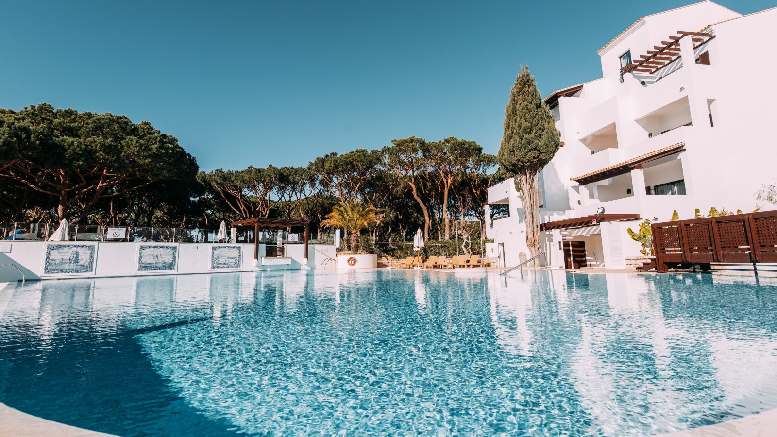 Pine Cliffs Resort Portugal – Hotel and a luxury collection resort ...